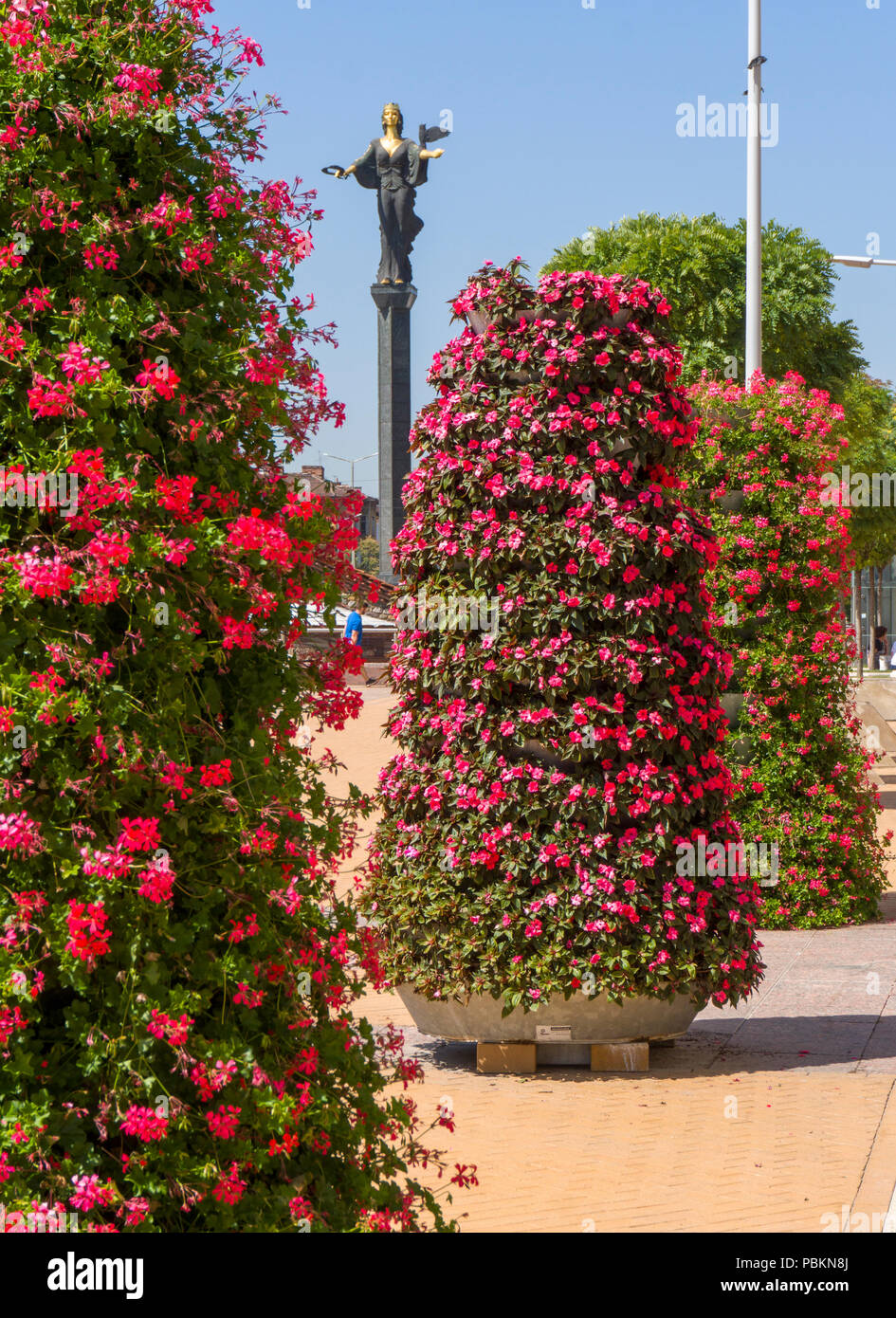 Ensemble three socialist classicism hi-res stock photography and images ...