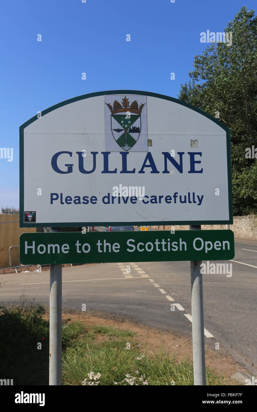 Gullane street scene hi-res stock photography and images - Alamy