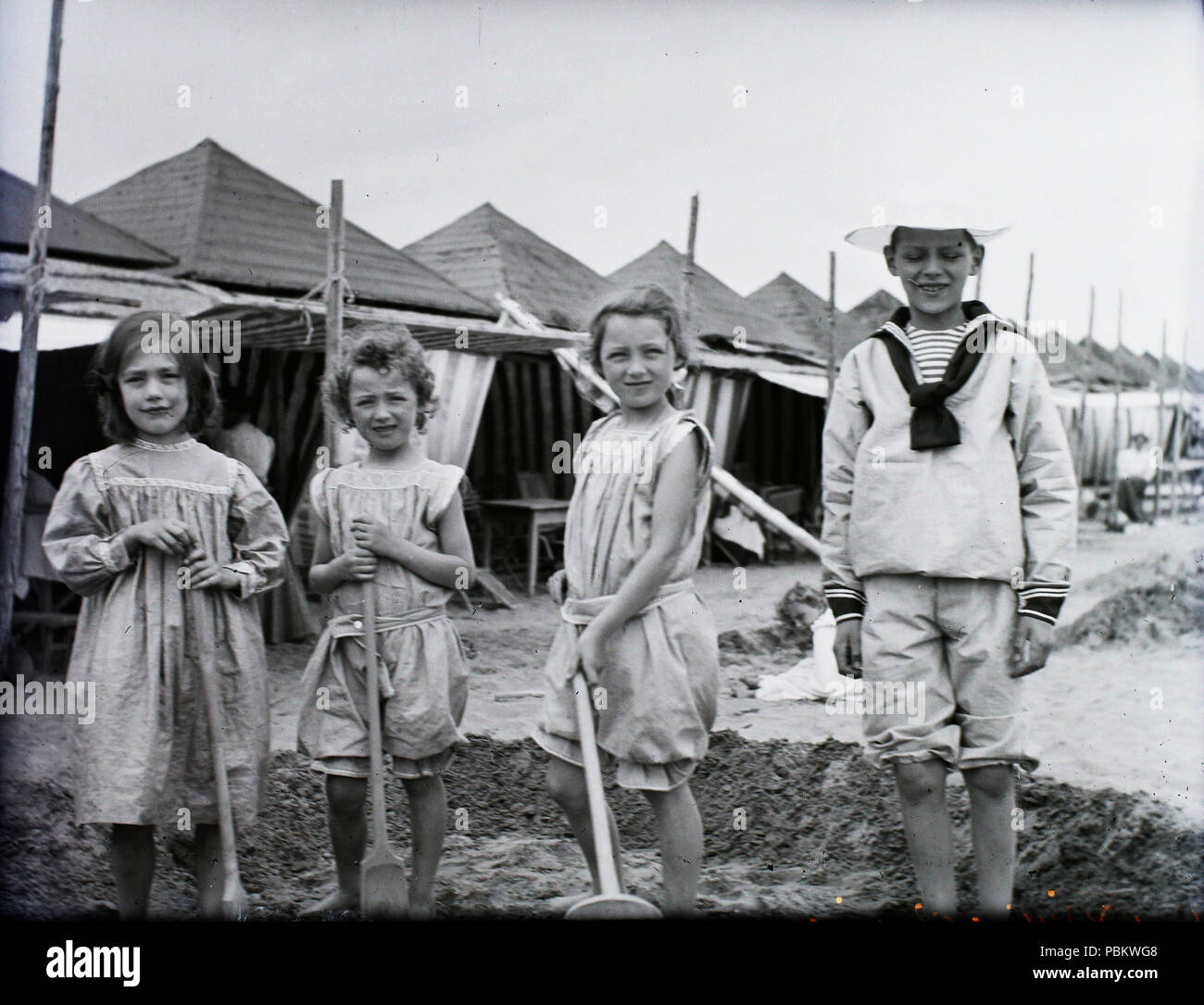 27012 hi-res stock photography and images - Alamy