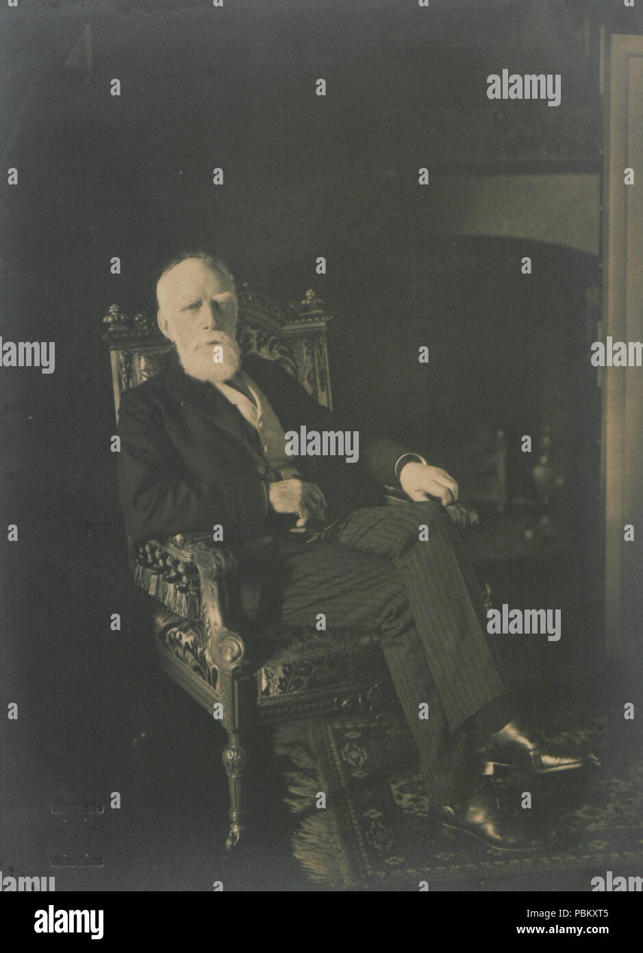 Lord strathcona hi-res stock photography and images - Alamy