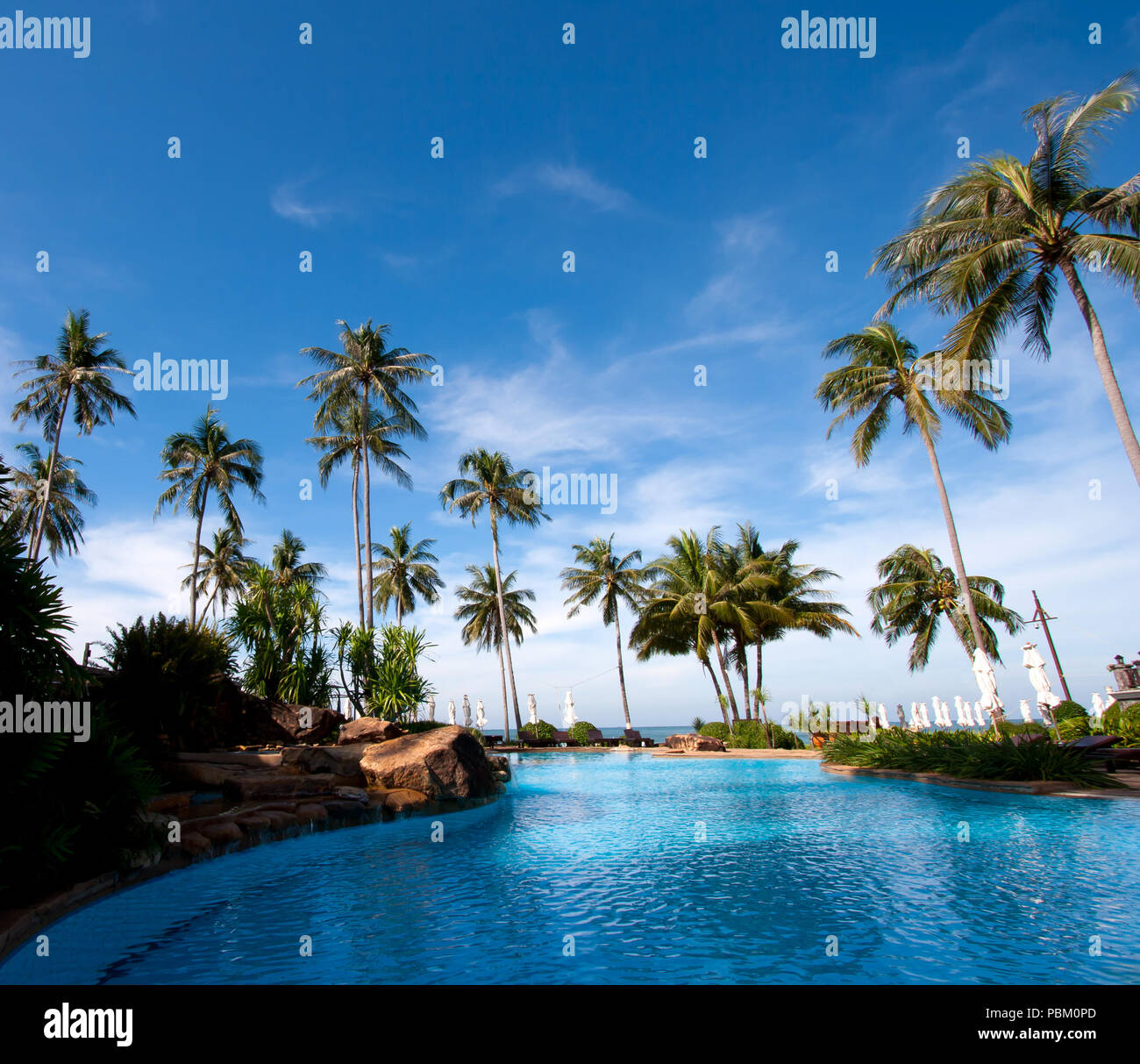 tropical resort hotel pool Stock Photo - Alamy