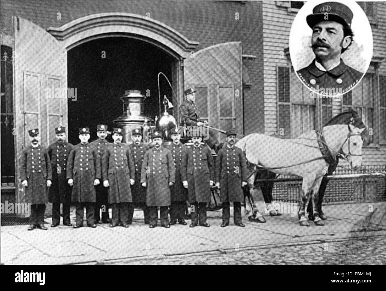 Fire engine rescue service Black and White Stock Photos & Images - Alamy
