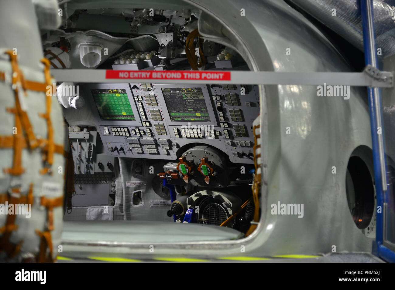 Soyuz capsule hi-res stock photography and images - Alamy