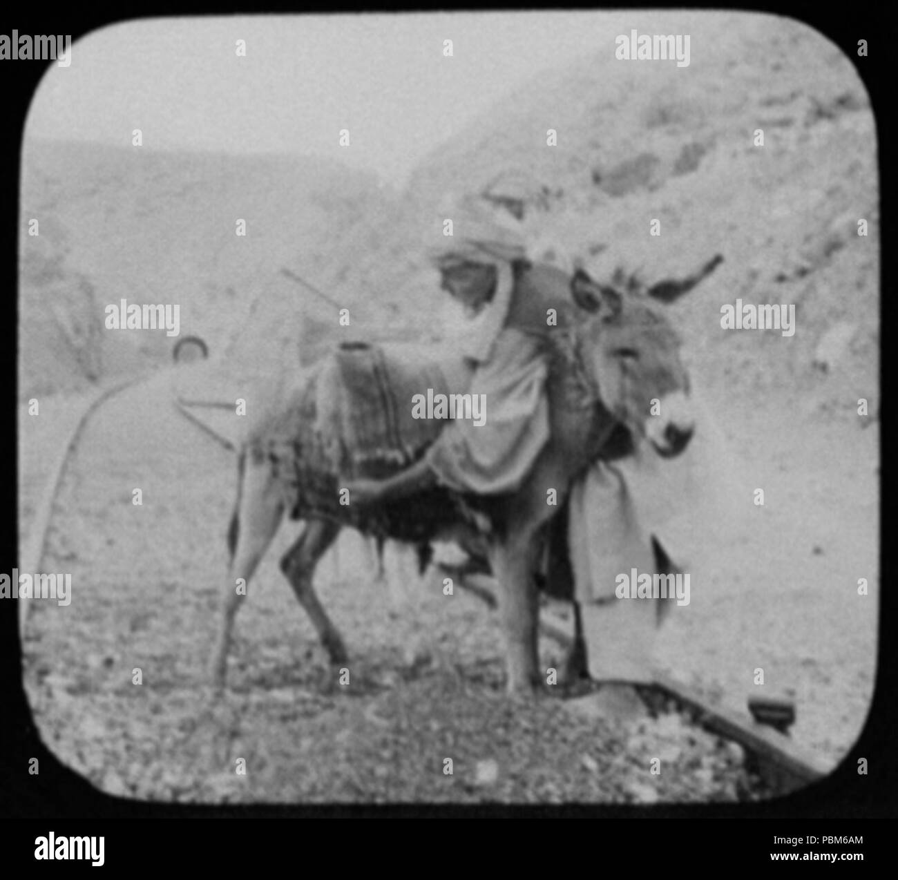 Railway tunnel entrance tracks hi-res stock photography and images - Alamy