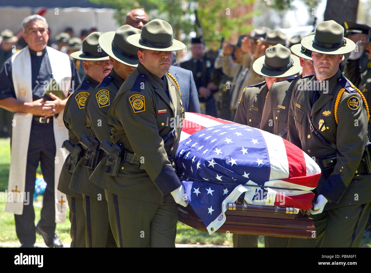 Border patrol agents hi-res stock photography and images - Alamy