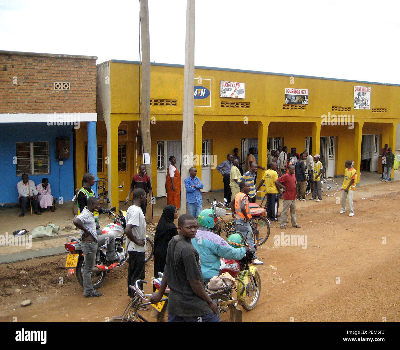 2009 rwanda people hi-res stock photography and images - Alamy