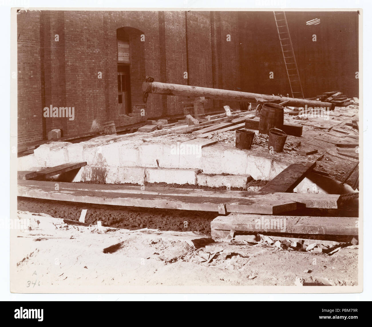 Nypl interior hi-res stock photography and images - Alamy
