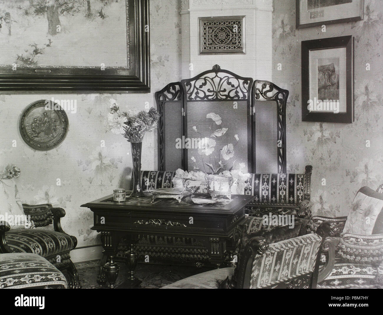 Folding stove hi-res stock photography and images - Alamy