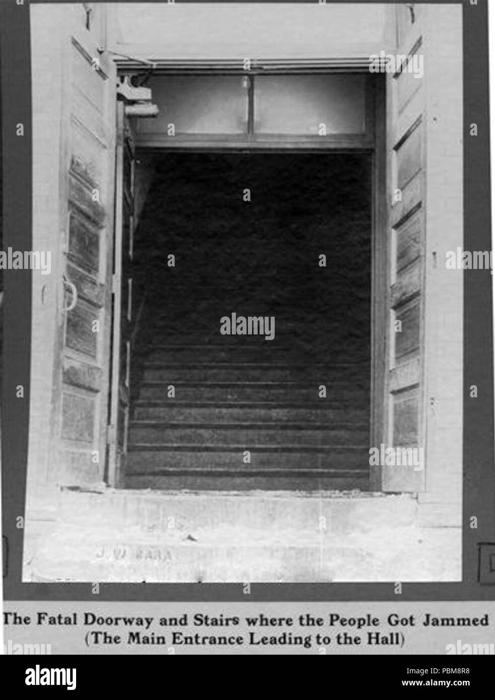 817 Italian Hall Disaster in Pictures - doorway Stock Photo - Alamy