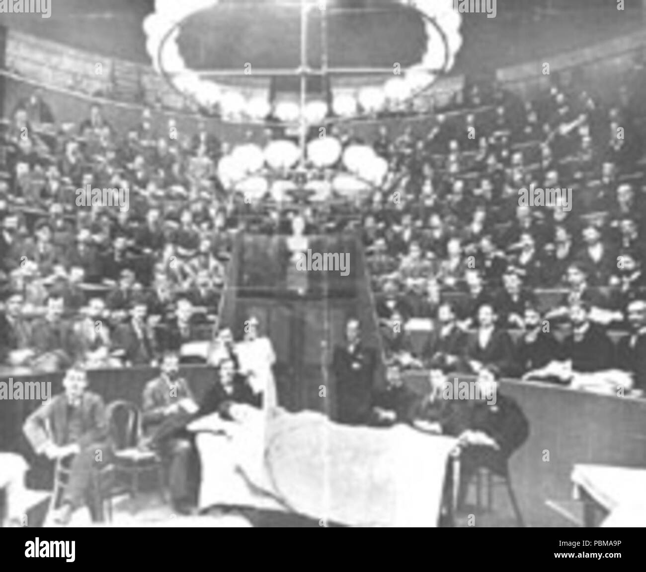 Surgical amphitheater Black and White Stock Photos & Images - Alamy