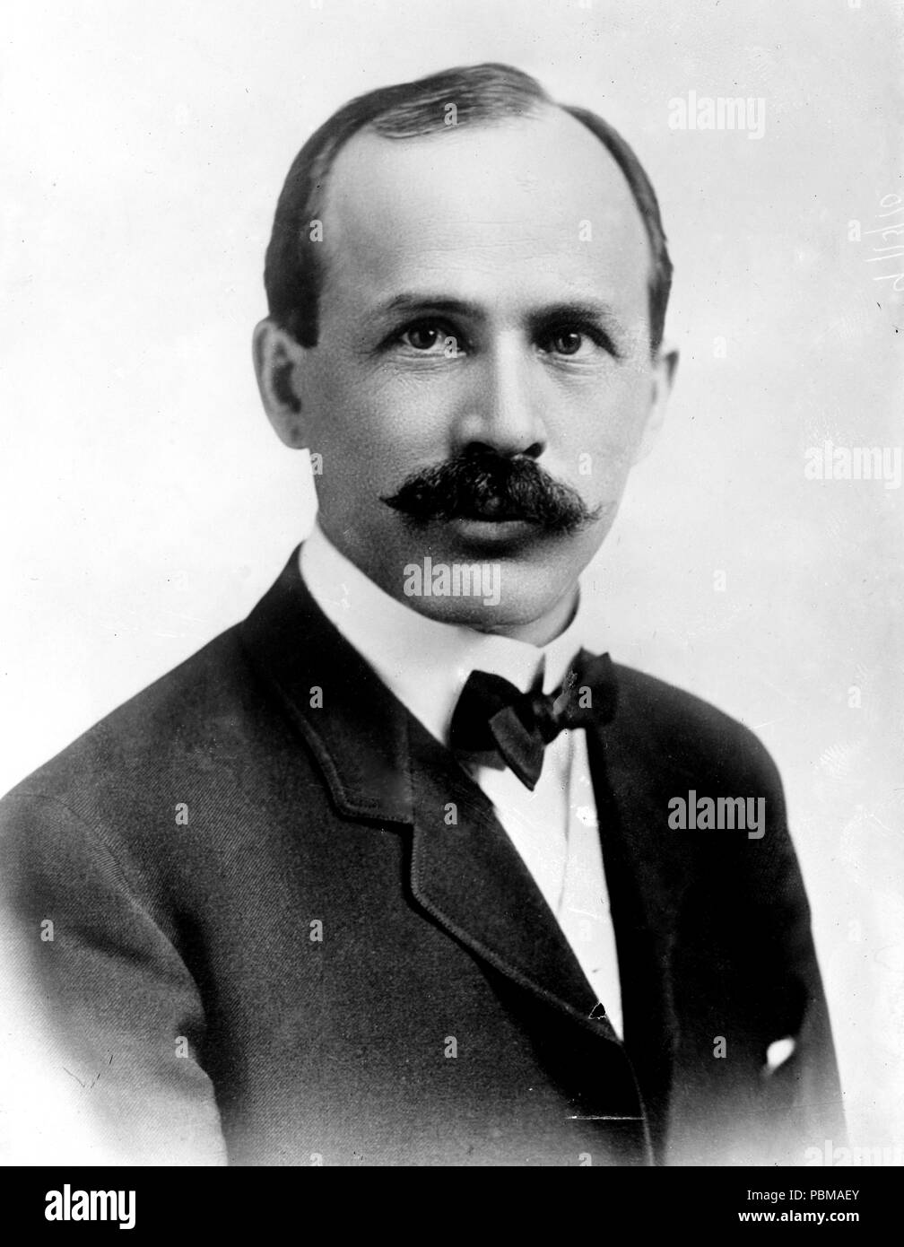 Mcgovern Black and White Stock Photos & Images - Alamy