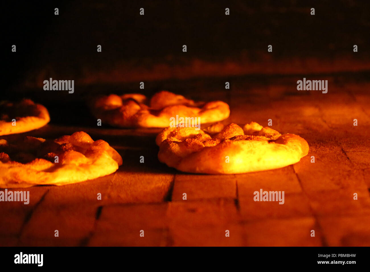Arabic oven hi-res stock photography and images - Alamy