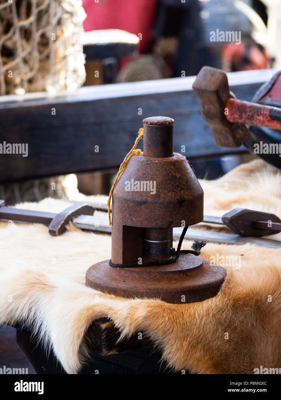 Old Currency Money Stamping or Pressing Machine, vintage engraved Stock ...