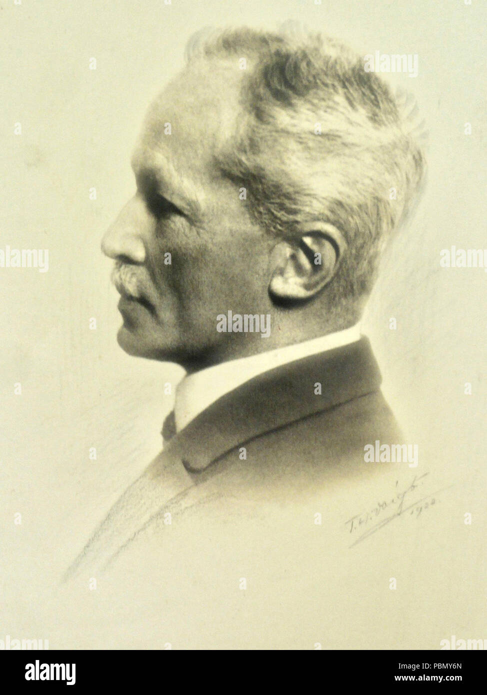 James musgrave hi-res stock photography and images - Alamy