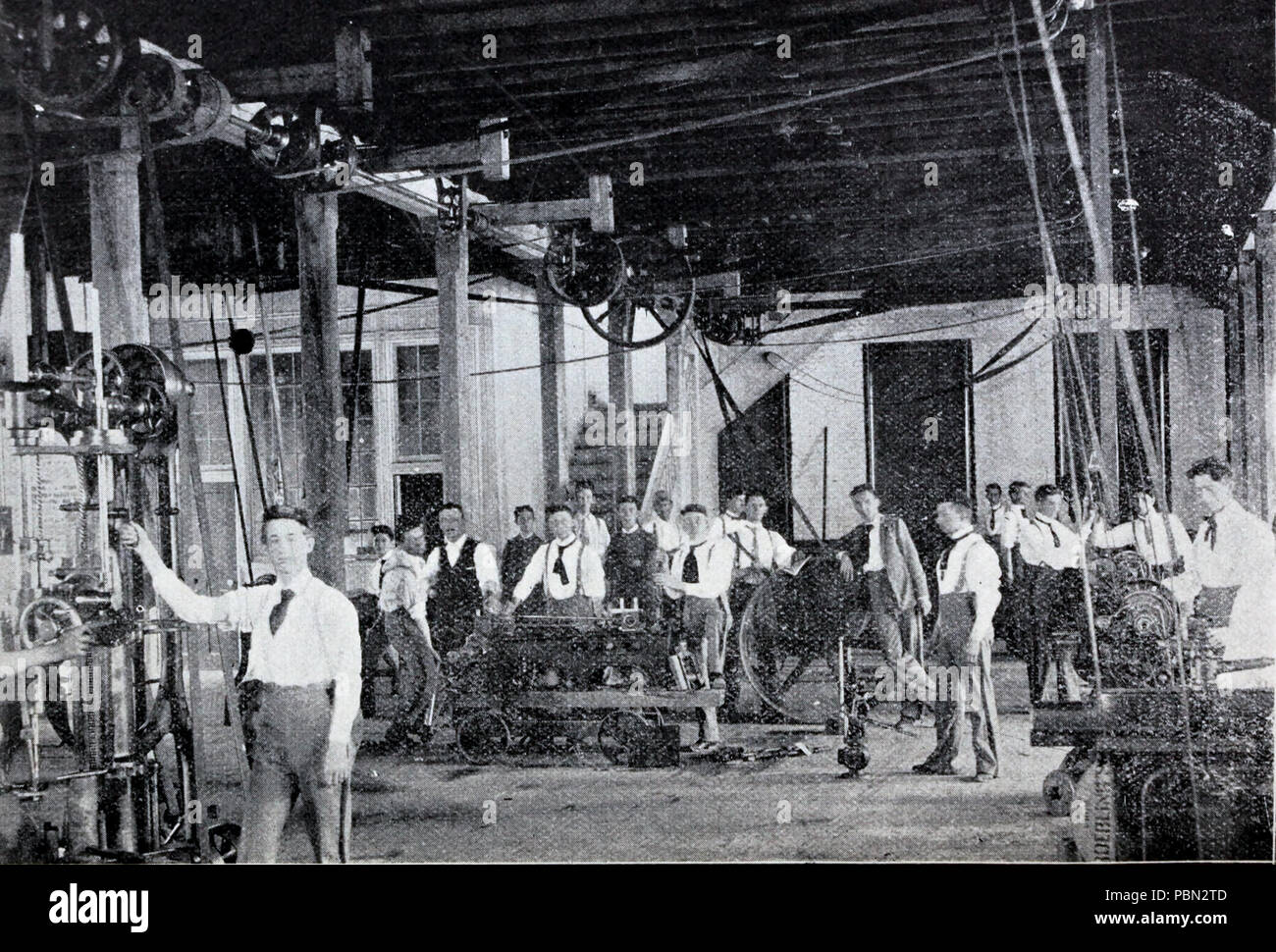 Historic machine shop hi-res stock photography and images - Alamy