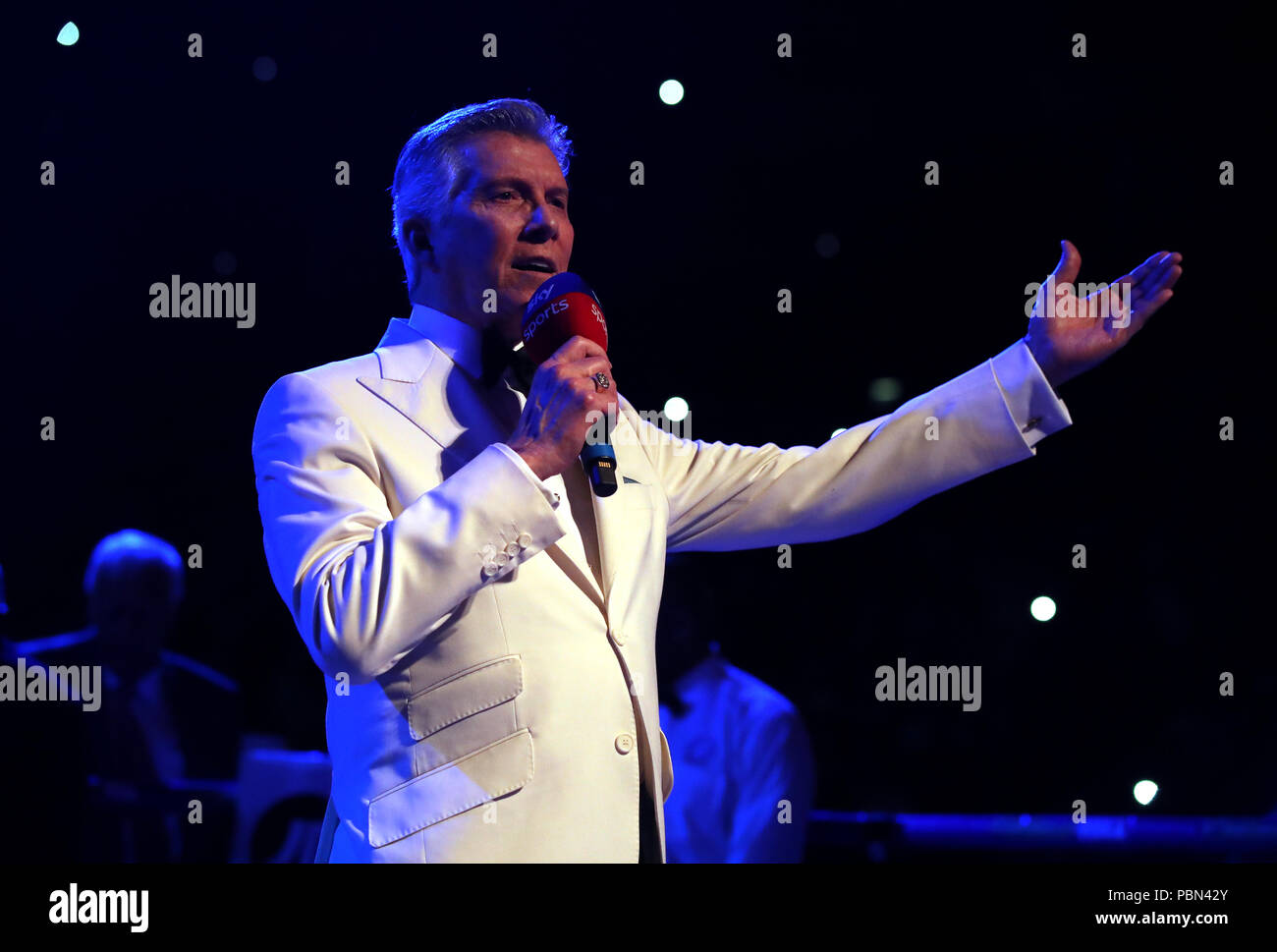 Announcer Michael Buffer at the O2 Arena, London Stock Photo - Alamy