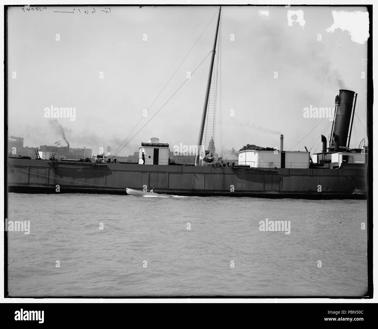 998 Marine P O delivering mail, c 1905 Stock Photo - Alamy