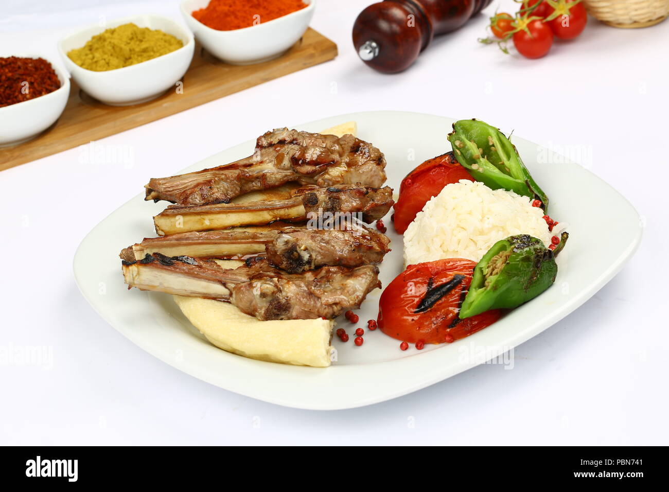 Lamb chops with chips hi-res stock photography and images - Alamy
