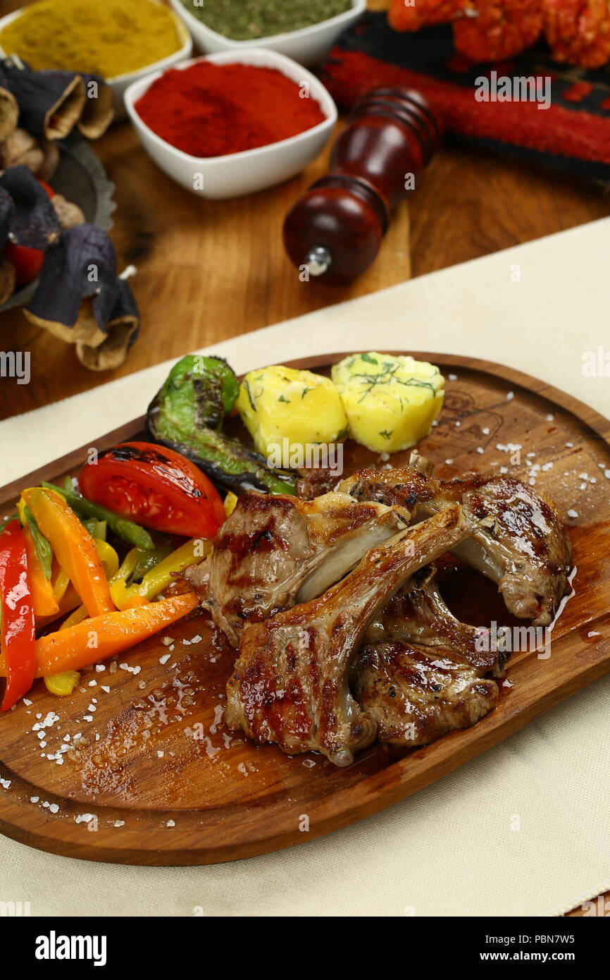 Lamb chops with chips hi-res stock photography and images - Alamy