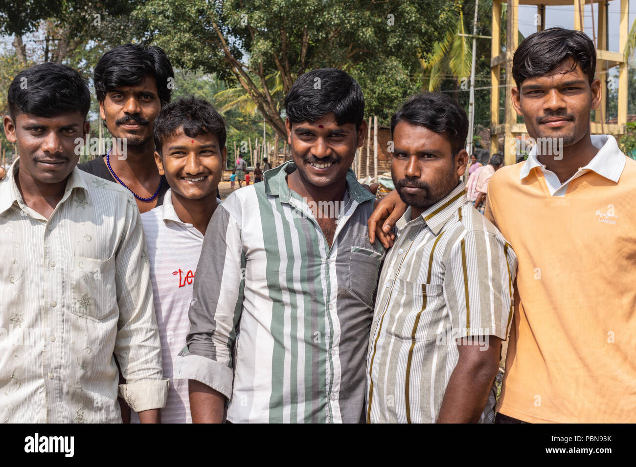 Hindu men hi-res stock photography and images - Alamy