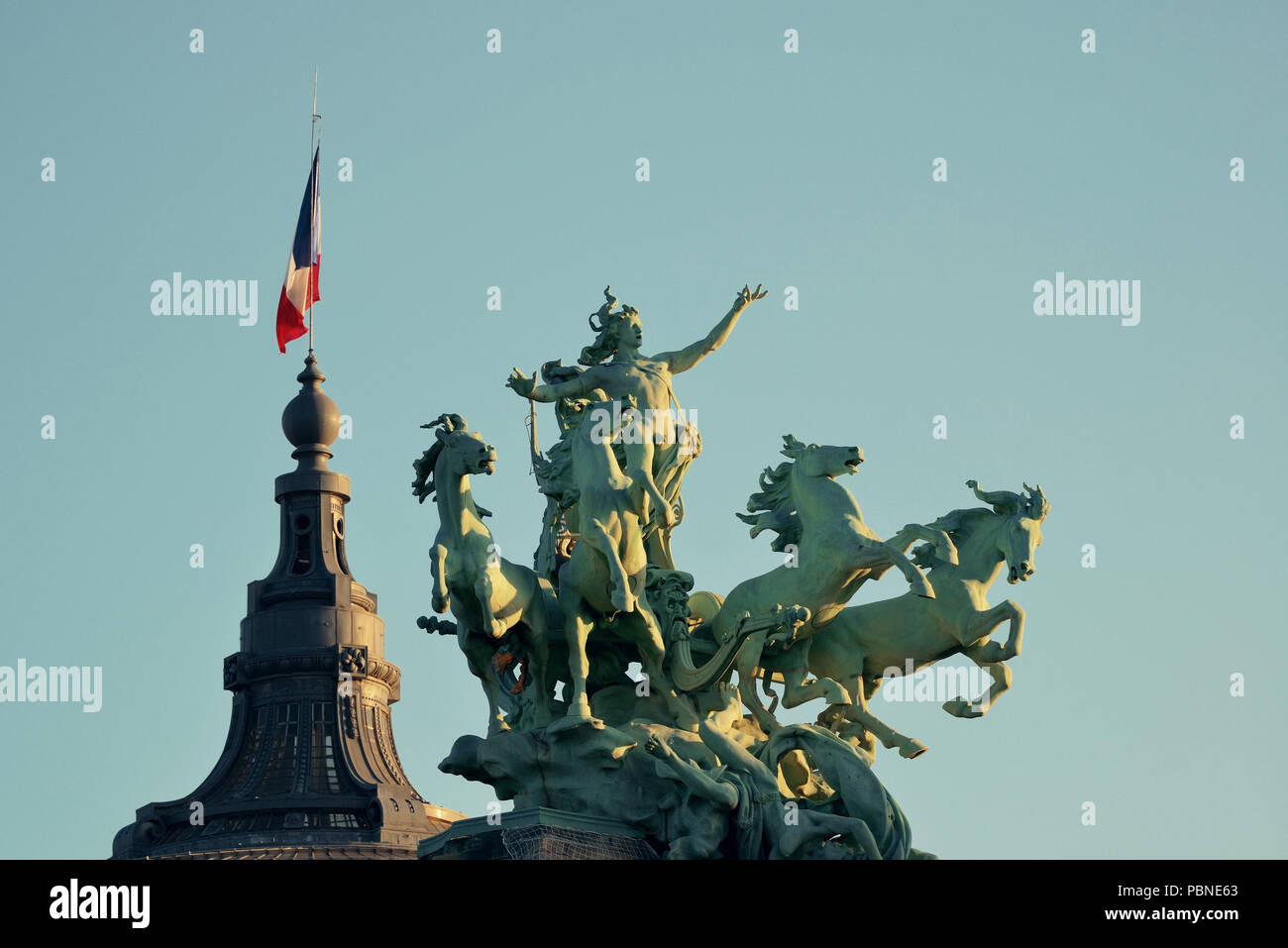 Statue viewed from street in Paris Stock Photo - Alamy