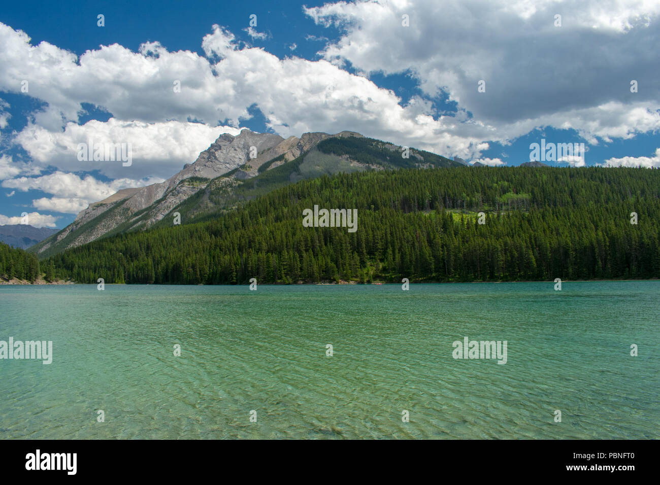 Two Jack Lake in Banff National Park, Alberta, Canada Stock Photo - Alamy