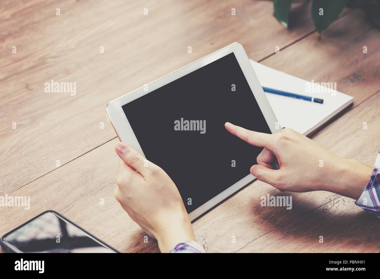 Retro computer black woman hi-res stock photography and images - Alamy