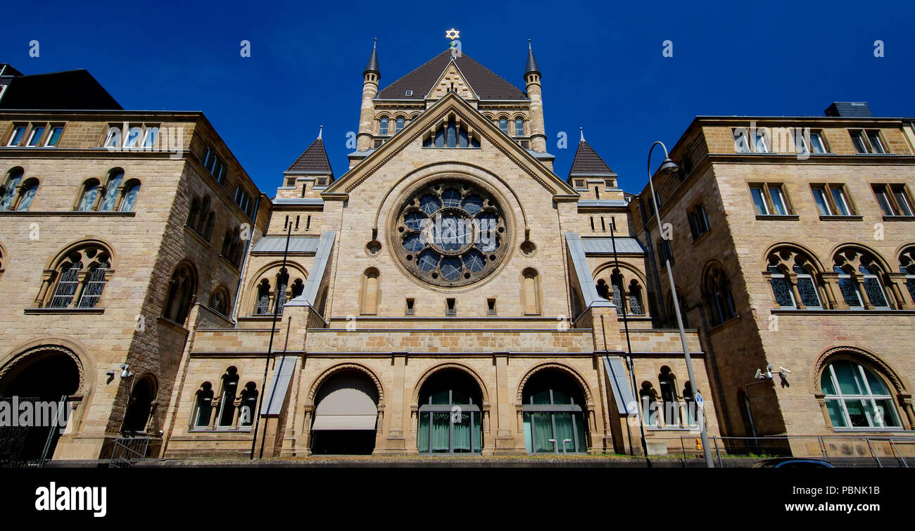 old synagogue in cologne Stock Photo - Alamy