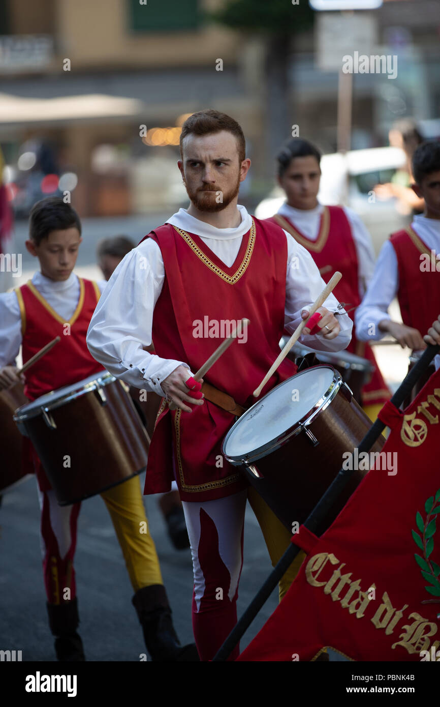 Flag Weavers and Musicians of Velletri near Rome organize an event ...