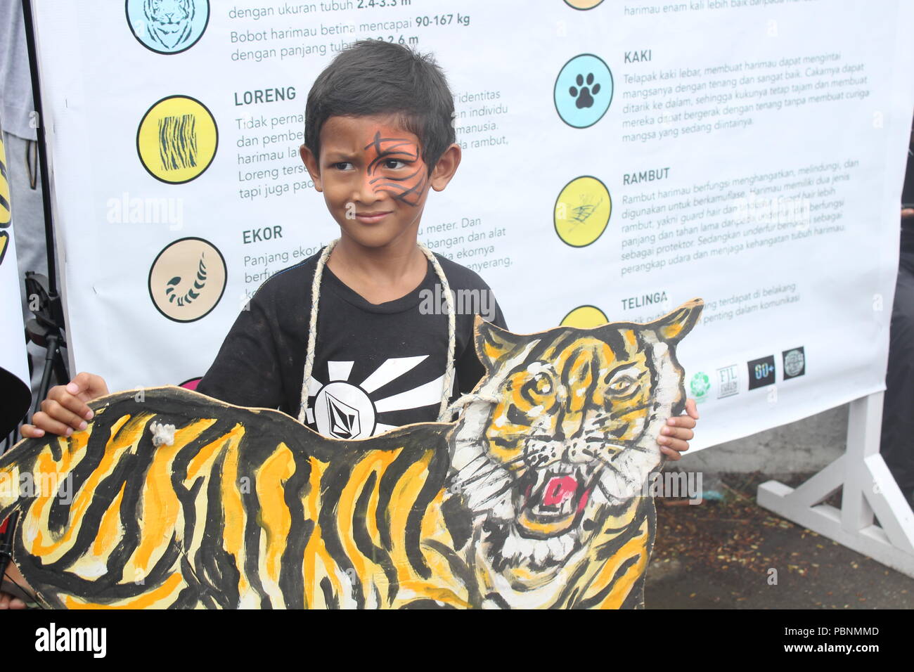 Tiger conservation campaign hi-res stock photography and images - Alamy