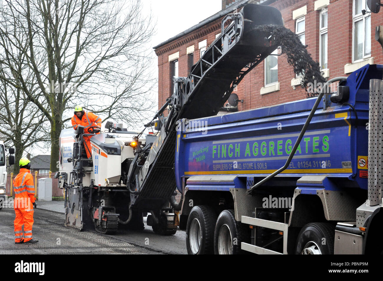 Road planing hi-res stock photography and images - Alamy