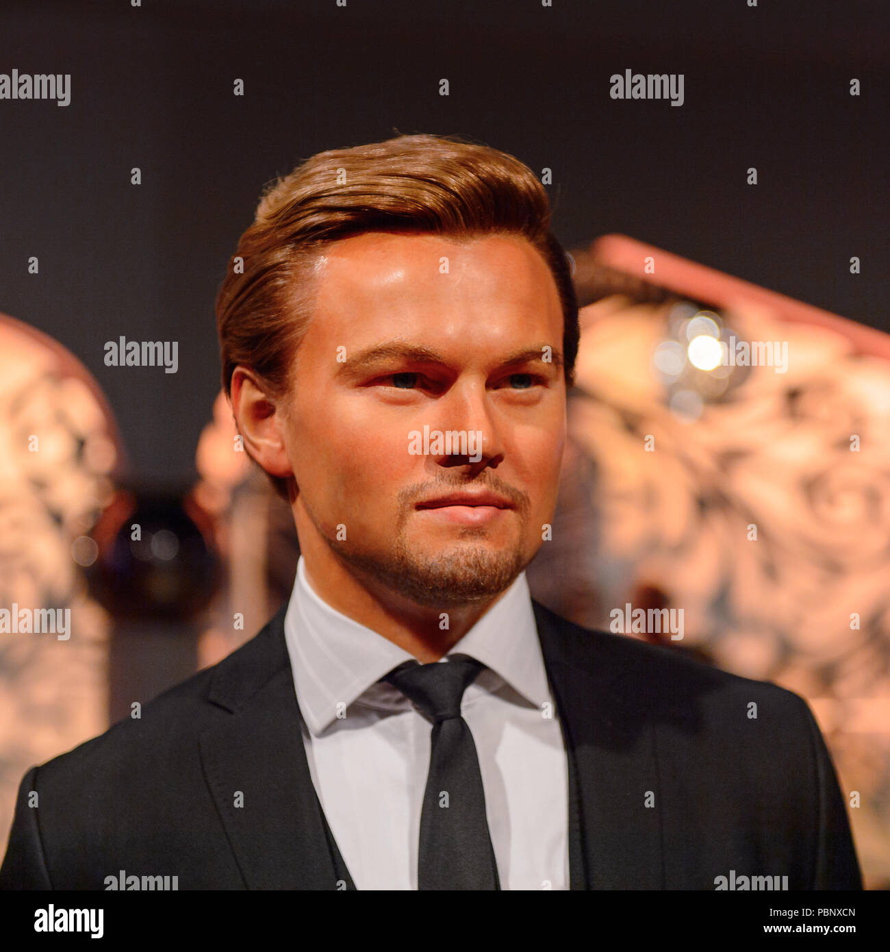 Leonardo dicaprio wax figure hi-res stock photography and images - Alamy