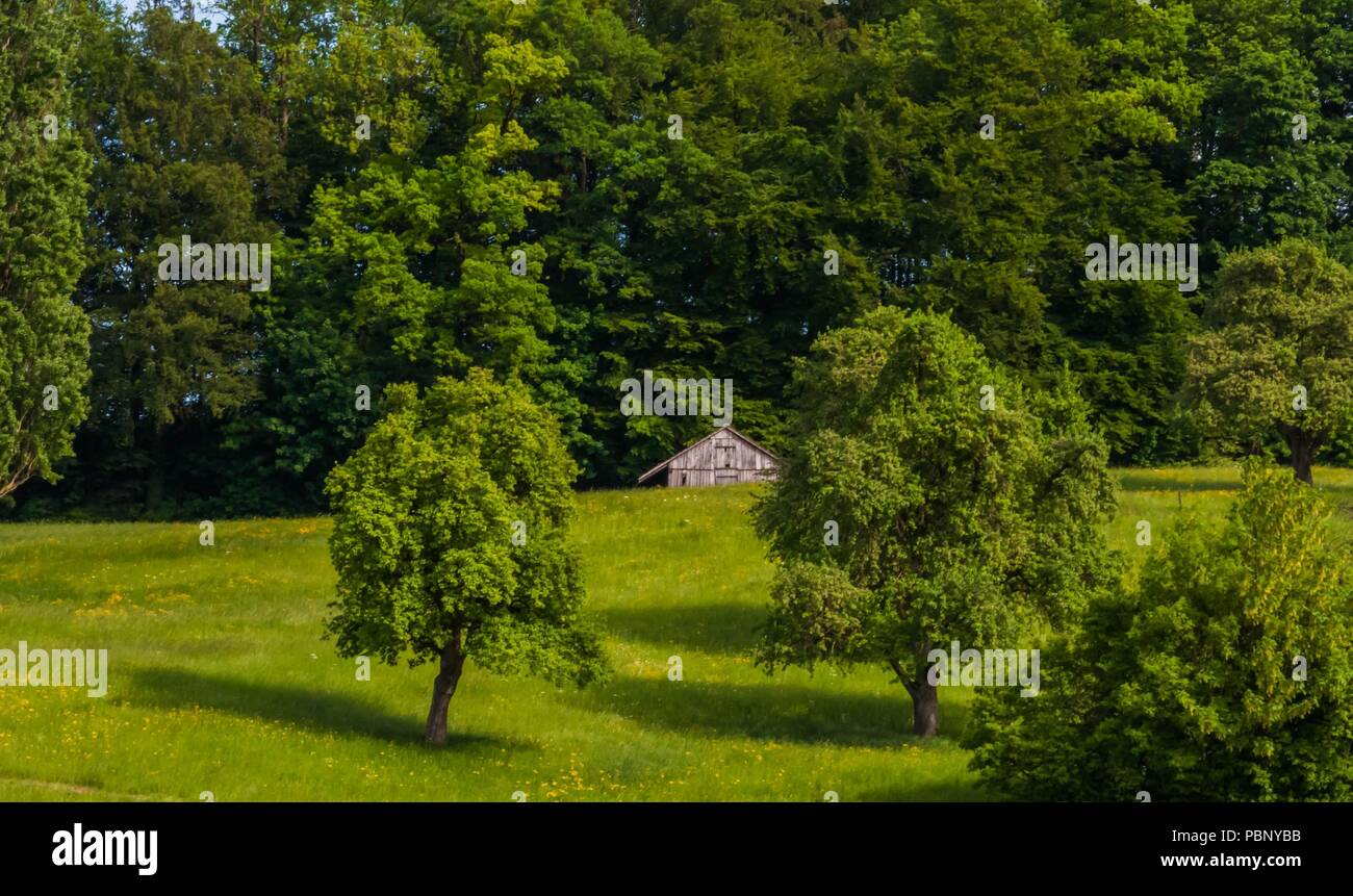 Hut pics hi-res stock photography and images - Alamy