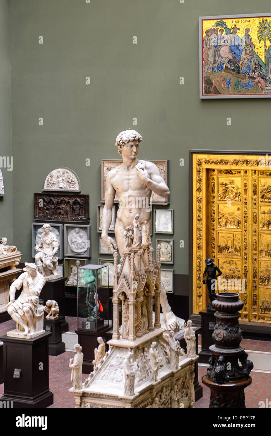 Medieval and renaissance gallery victoria and albert museum hi-res ...