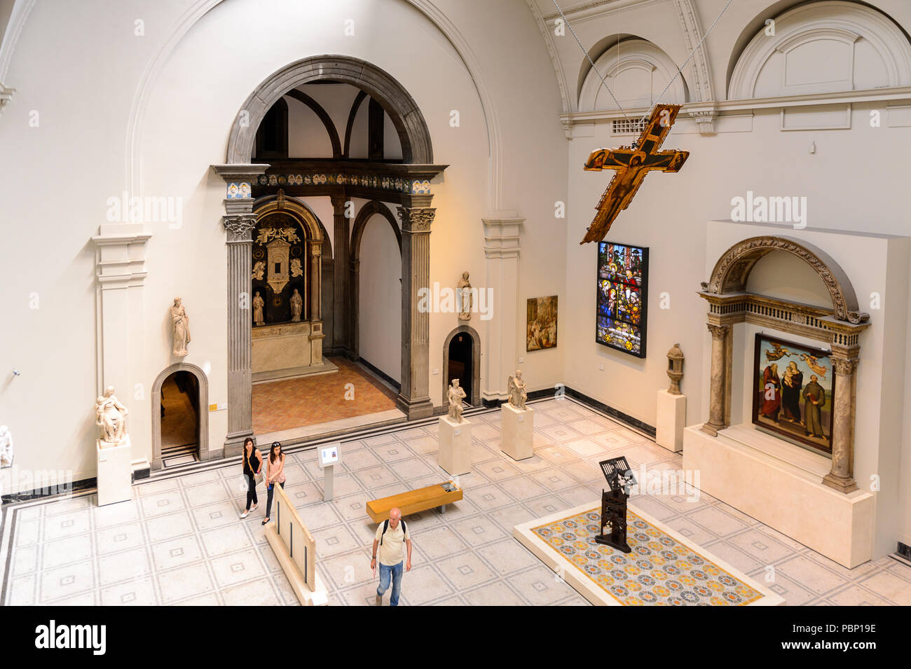 Medieval and renaissance gallery victoria and albert museum hi-res ...