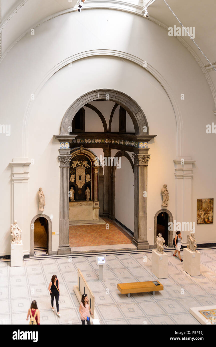Medieval and renaissance gallery victoria and albert museum hi-res ...