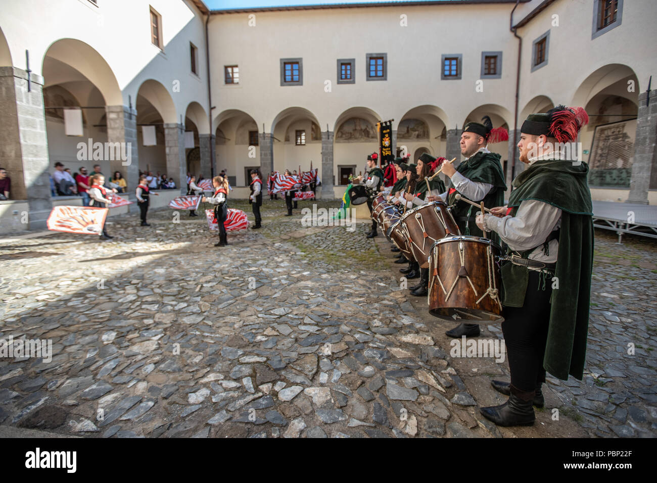 Sbandieratori e Musici di Velletri Stock Photo - Alamy