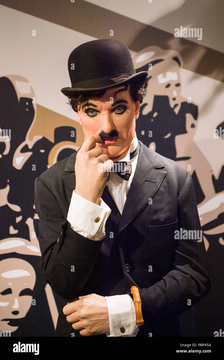 The real charlie chaplin hi-res stock photography and images - Alamy