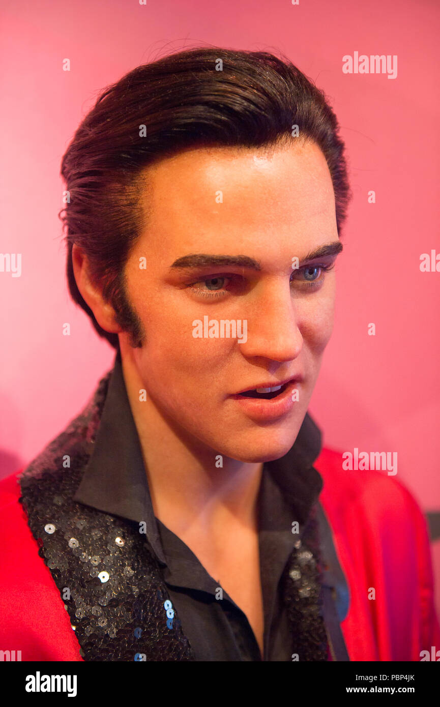 Wax figure of elvis presley hi-res stock photography and images - Alamy