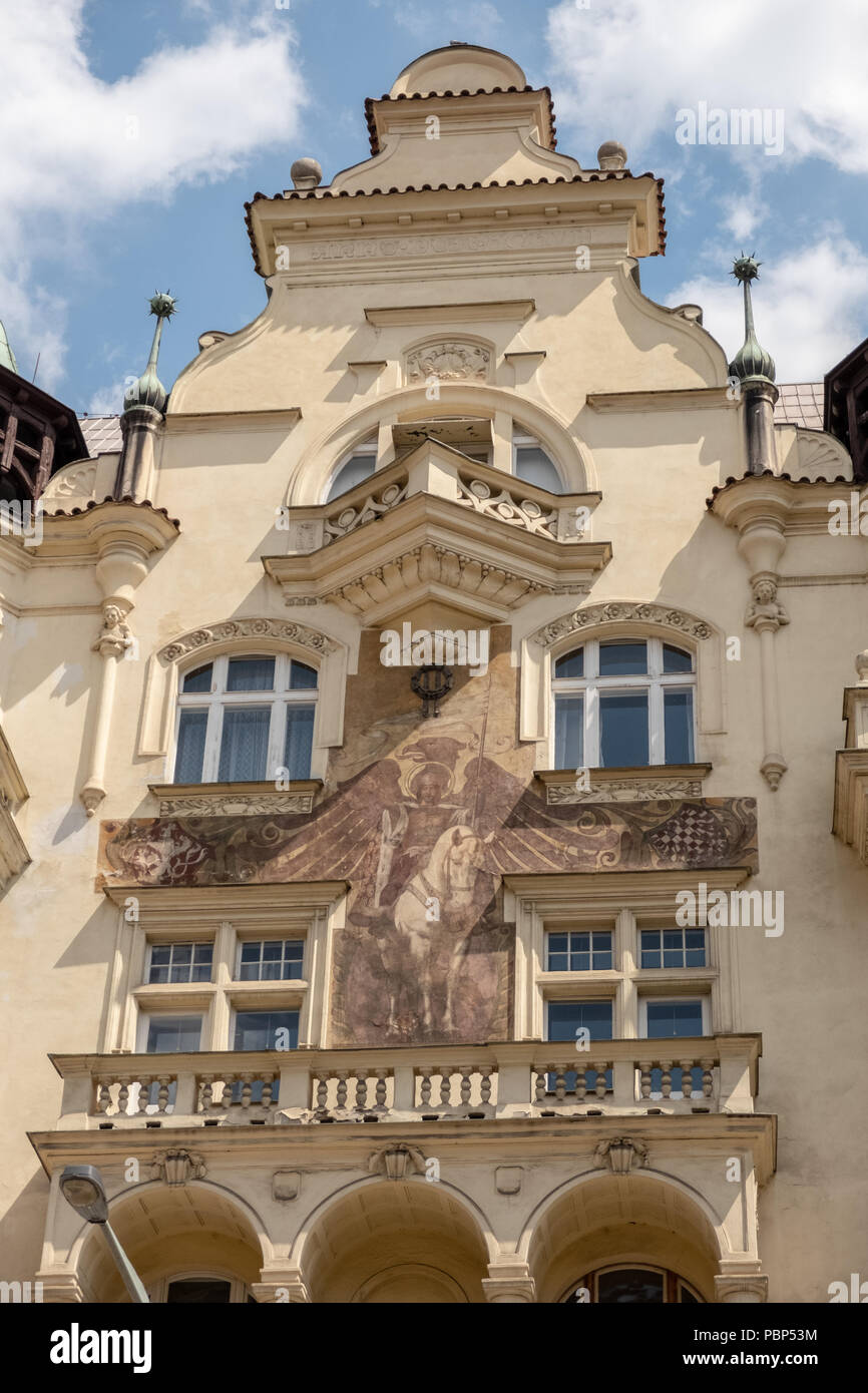 Ancient high rise building gothic architecture hi-res stock photography ...