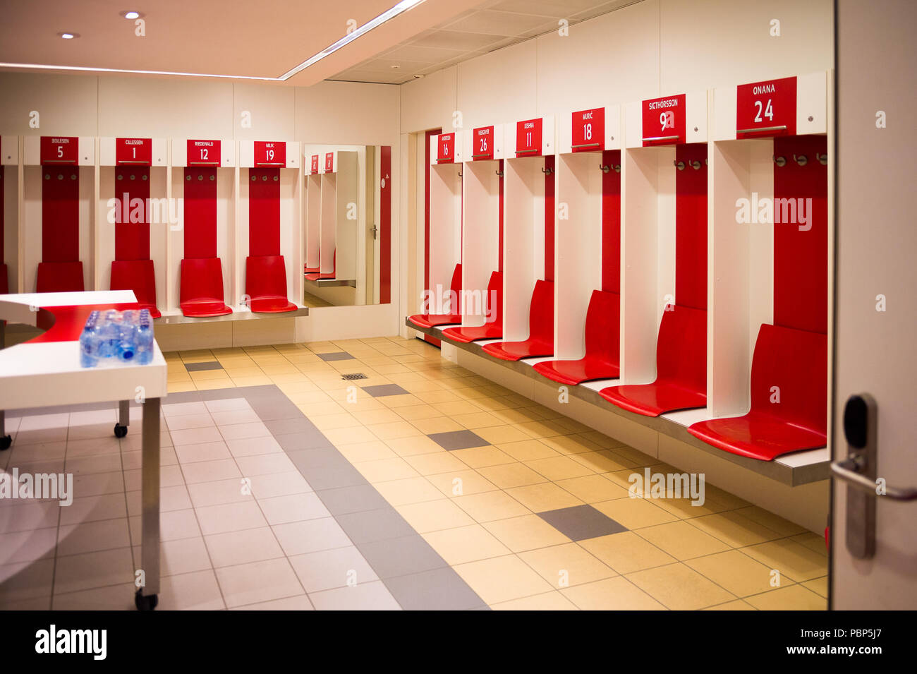 AMSTERDAM, NETHERLANDS - JUNE 2, 2015: Dressing room on the Amsterdam ...