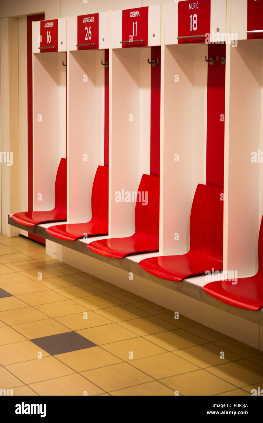 AMSTERDAM, NETHERLANDS - JUNE 2, 2015: Dressing room on the Amsterdam ...