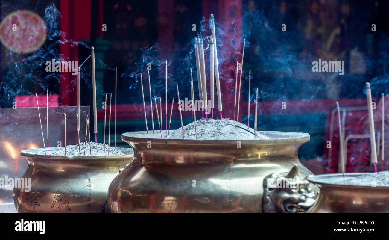 Joss sticks in a Taoist temple in Kuala Lumpur Stock Photo - Alamy