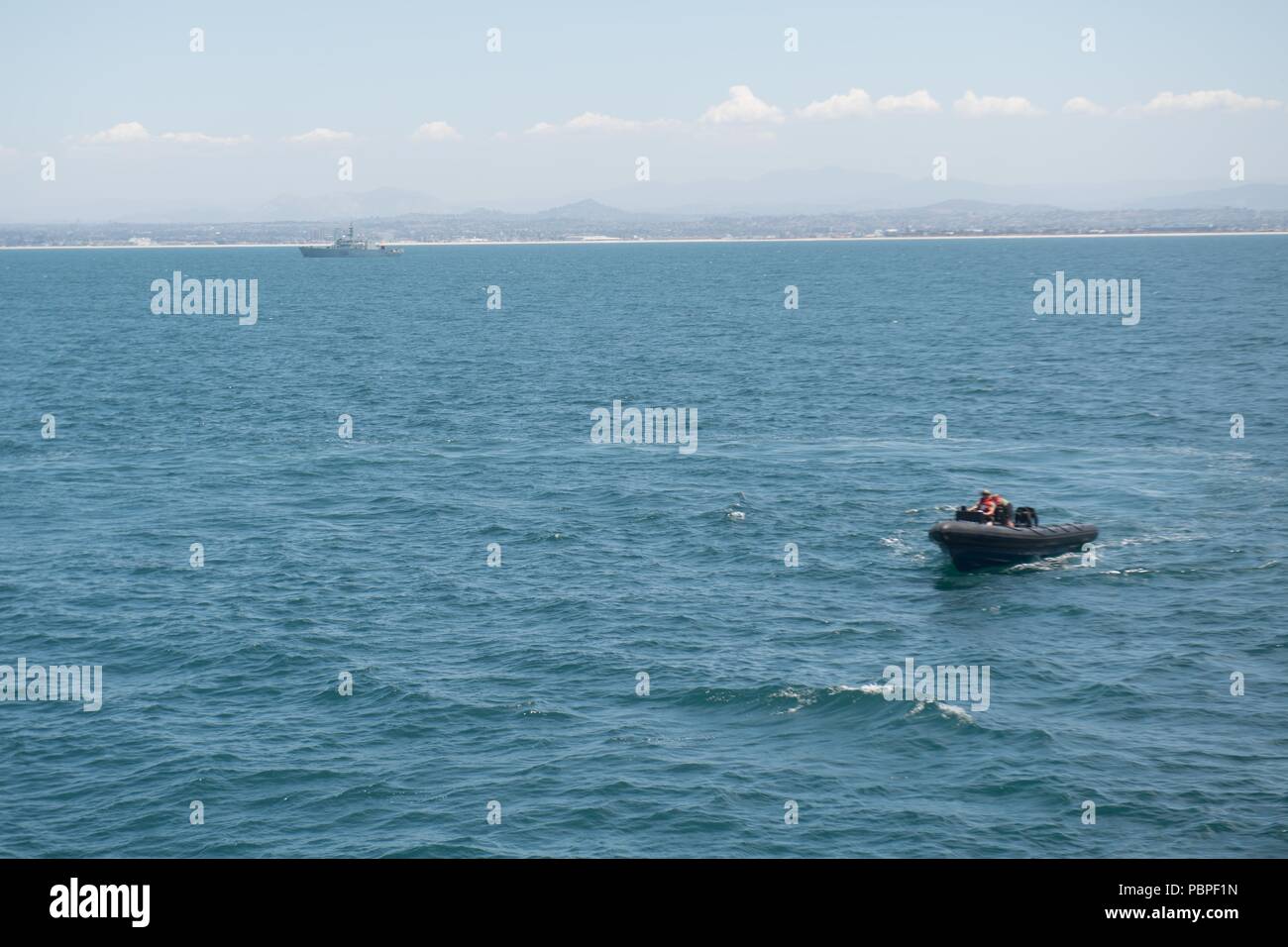 Fleet diving unit 2 hi-res stock photography and images - Alamy