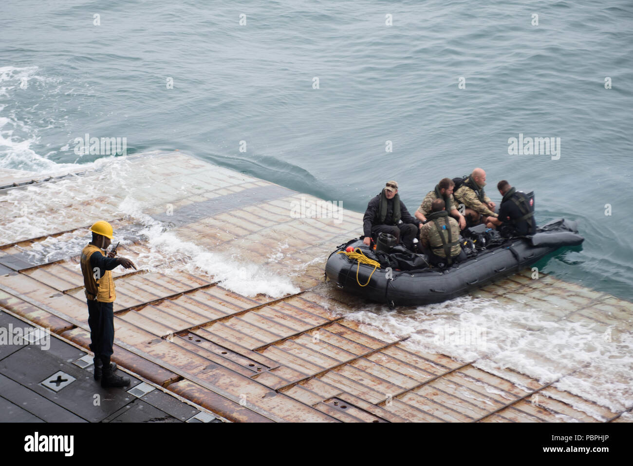 Fleet diving unit 2 hi-res stock photography and images - Alamy