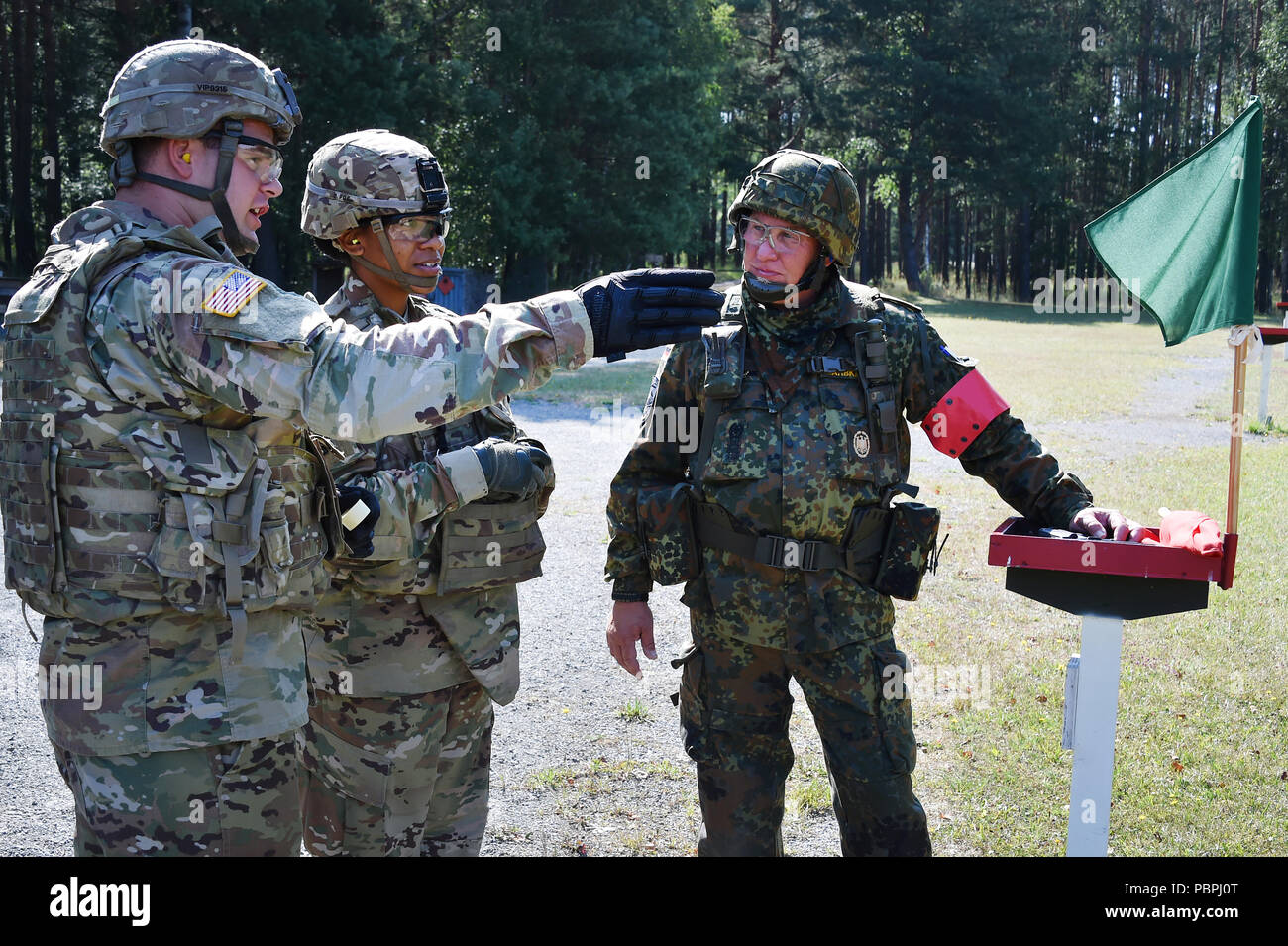 U.S. Soldiers with the 18th Combat Sustainment Support Battalion and ...