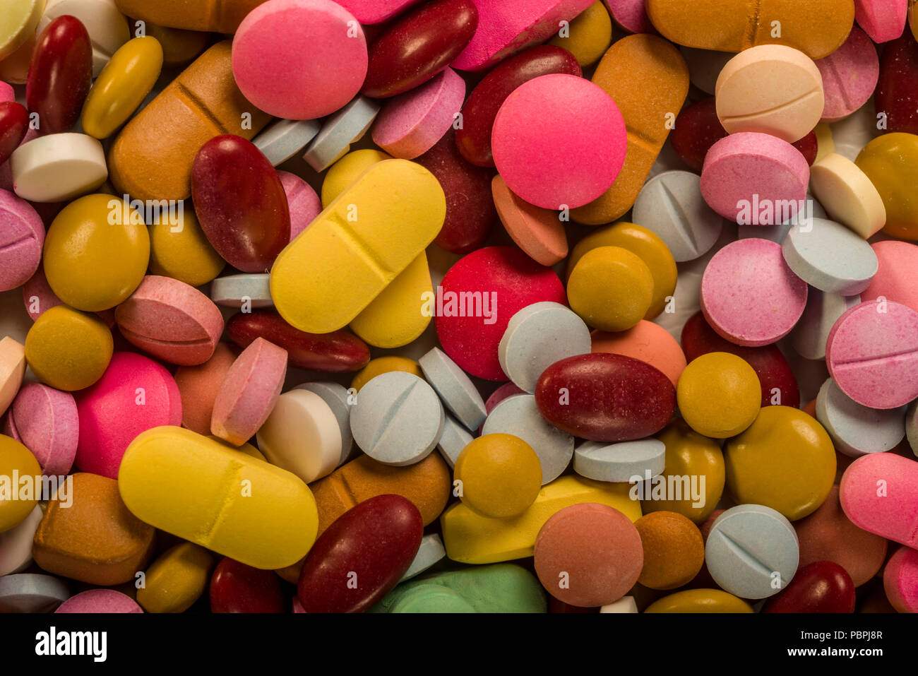 Antibiotic tablets hi-res stock photography and images - Alamy