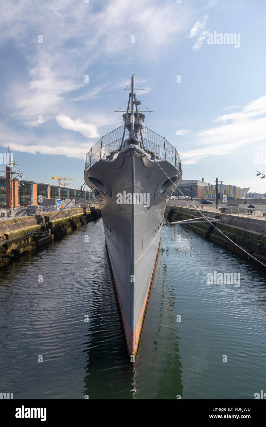 Alexandra dock hi-res stock photography and images - Alamy