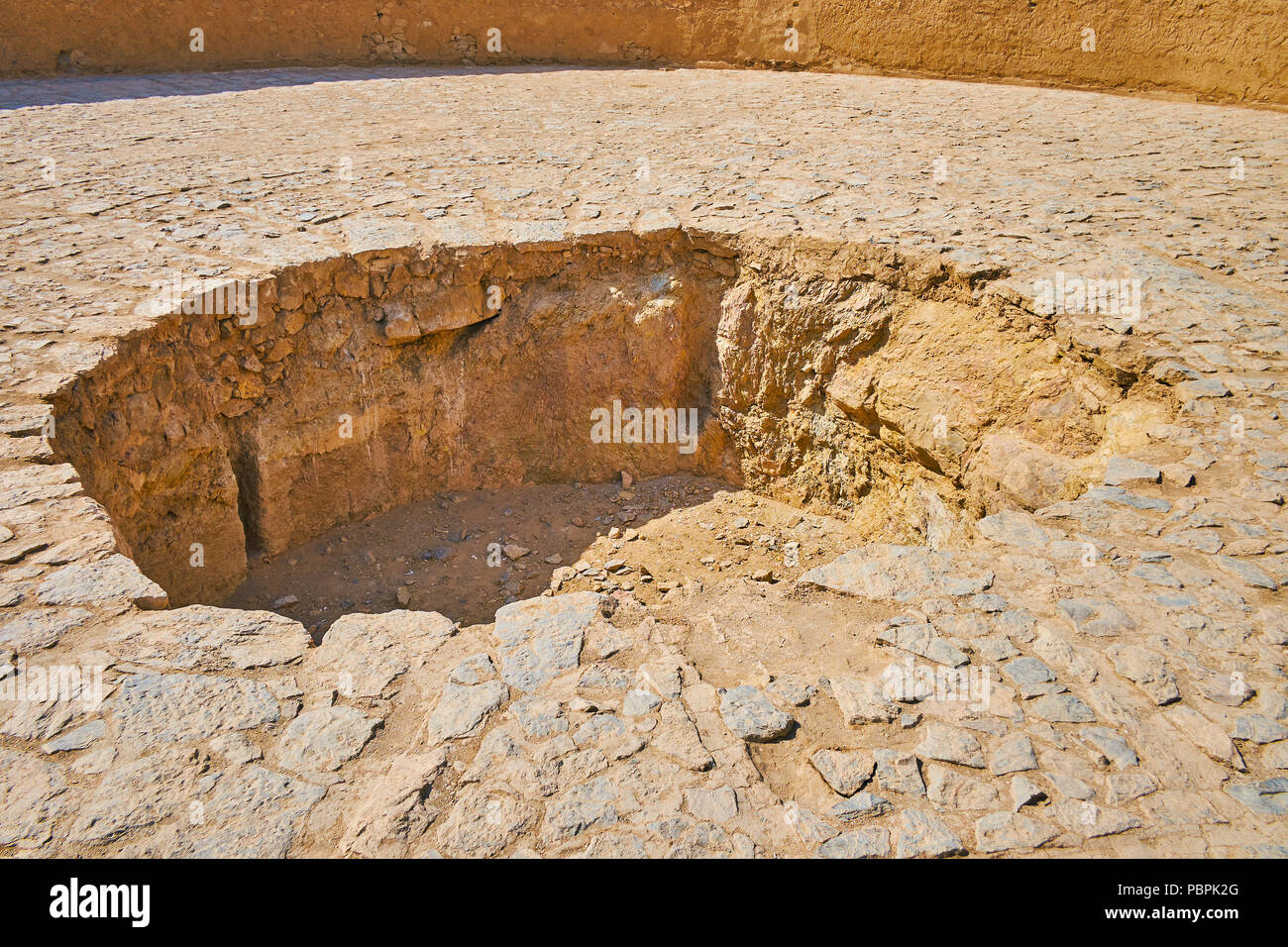 Burial Pit Stock Photos & Burial Pit Stock Images - Alamy