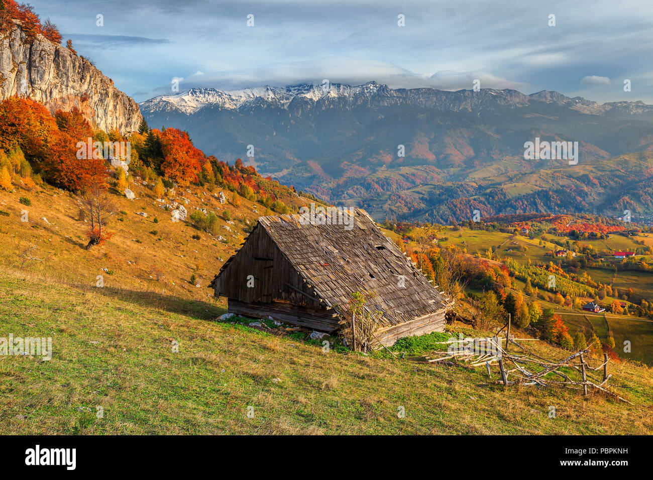 Amazing autumn alpine landscape, famous alpine village with spectacular ...
